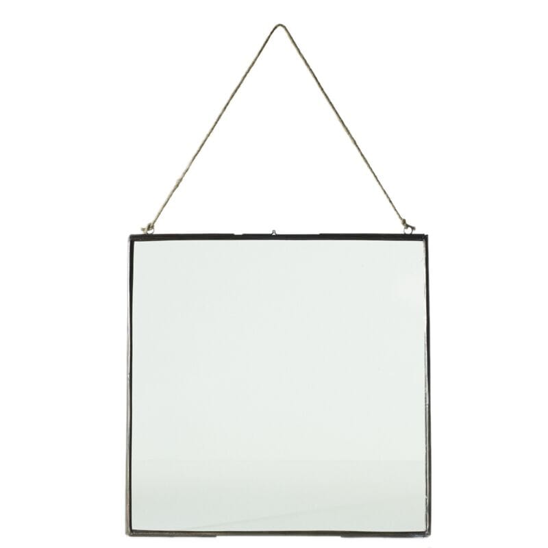 Hanging Metal Frame – B. Viz Design